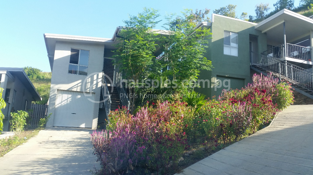 3 Bed, 2 Bath House for Sale in Tokarara | Hausples.com.pg