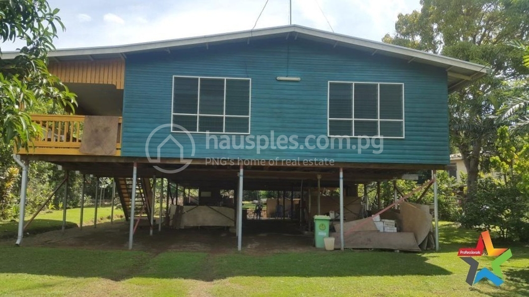 4 Bed, 1 Bath House for Sale in Rainbow Estate | Hausples.com.pg