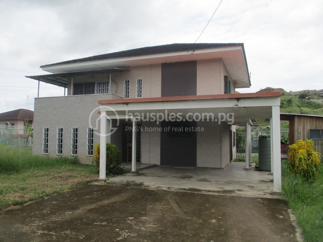 4 Bed, 2 Bath Townhouse for Sale in Rainbow Estate | Hausples.com.pg